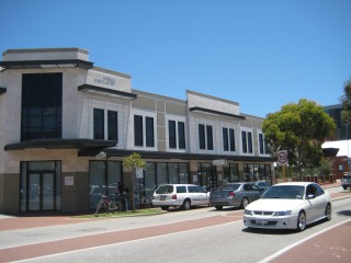 Navitas English Perth(ナビタス イングリッシュ パース) | オーストラリア留学・ワーキングホリデーのAIC